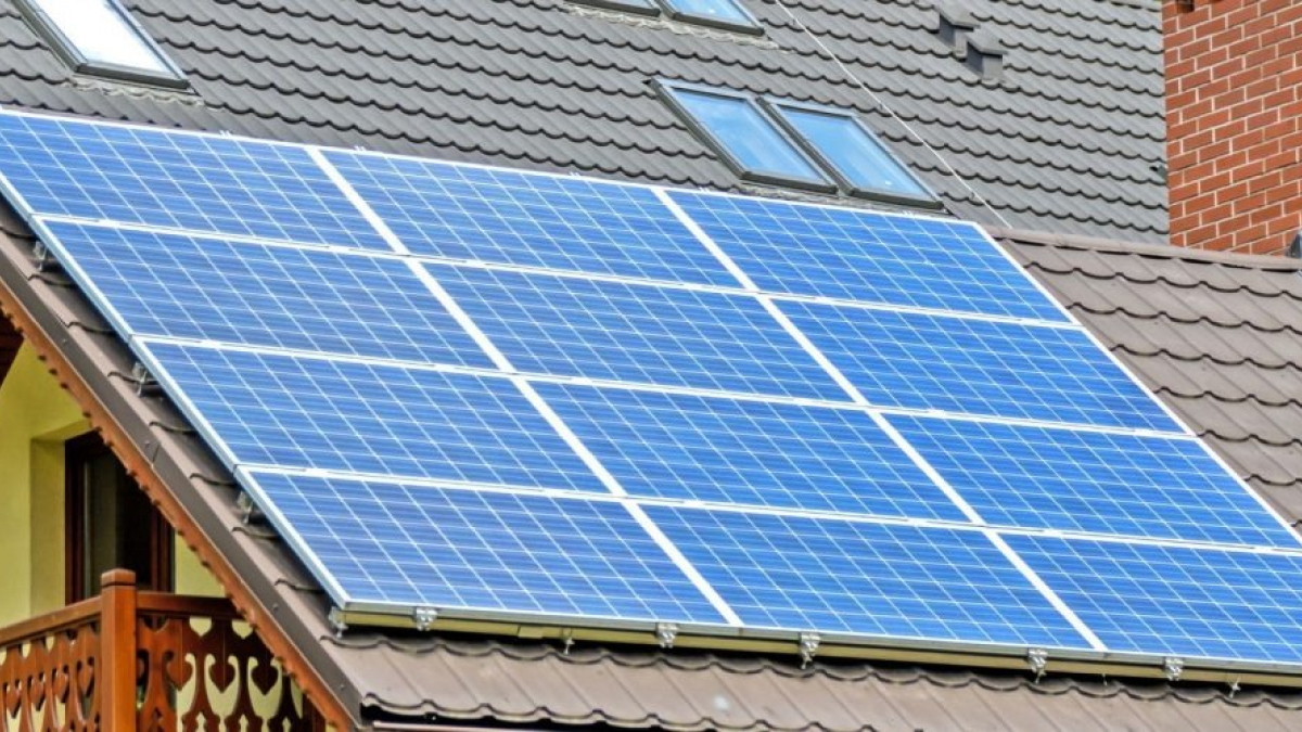 Choisir ses panneaux solaires : guide d’informations et conseils